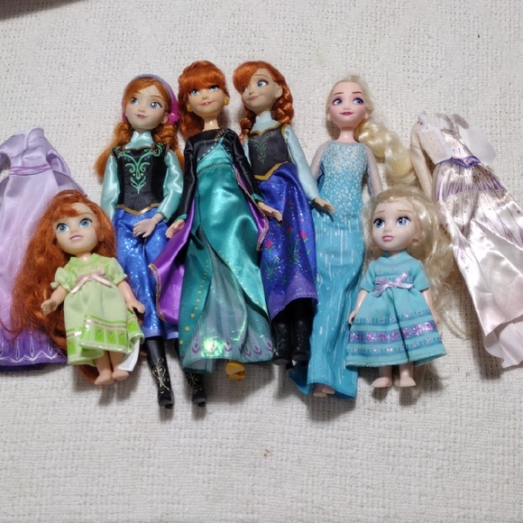 Disney | Toys | Euc Bundle Of Disney Frozen Dolls 6 Dolls Elsa And Anna ...